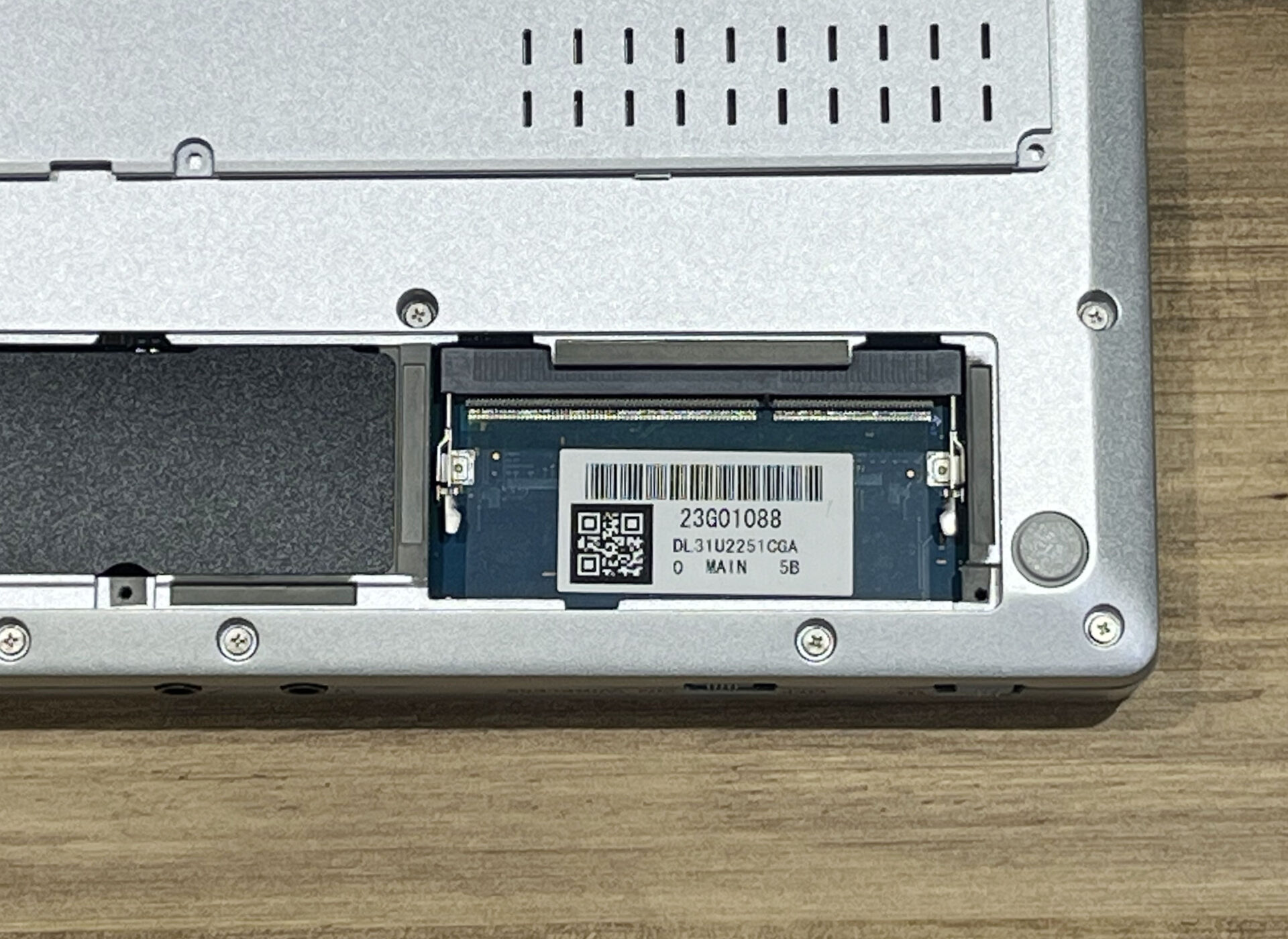 Let’s note CF-LX4：メモリを換装・増設してみた